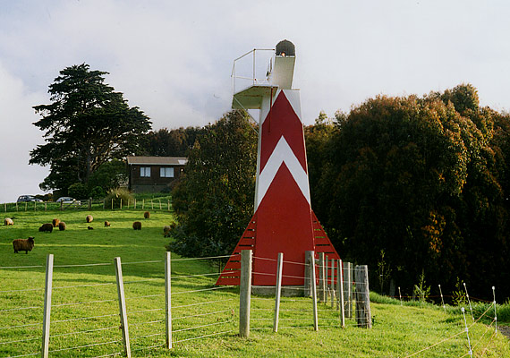 leuchttuerme.net - Portrait Oamaru Harbour (Approach Channel)